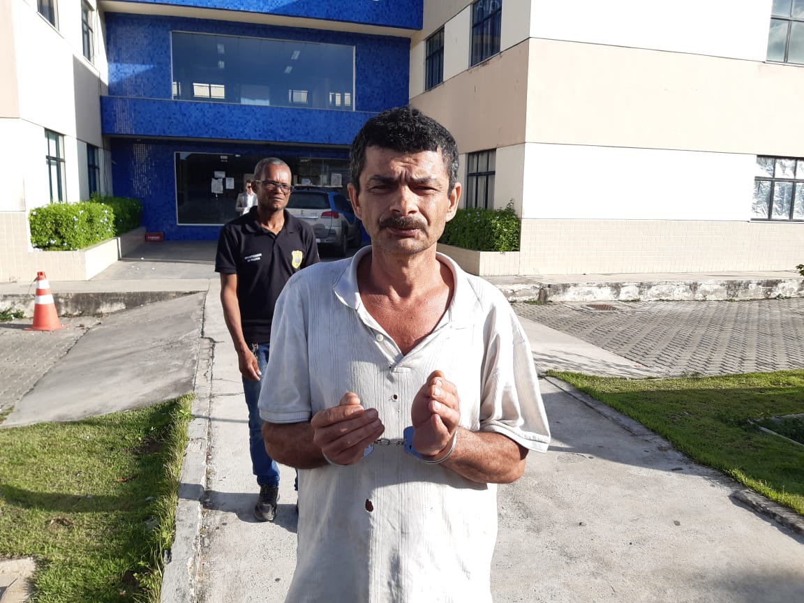 Homem Mata Próprio Sogro Enganado Pensando Que Era Ladrão De Galinha